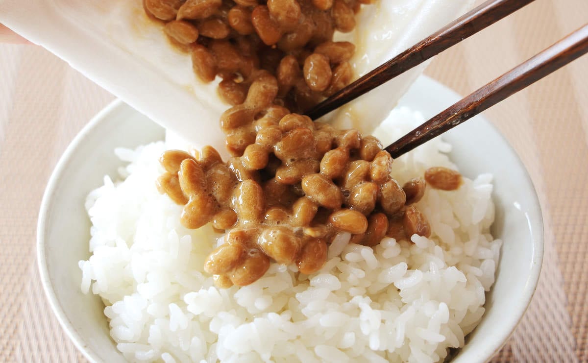SNS沸騰！納豆の究極の食べ方「砂糖にきな粉…そんな食べ方あり!?」｜CHANTO WEB